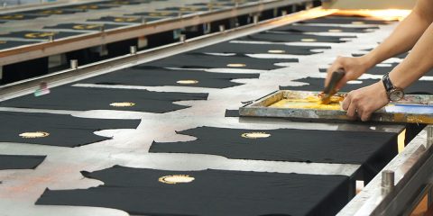 Is Polyester Stretchy? Debunking Polyester Stretch Myths - JetPrint